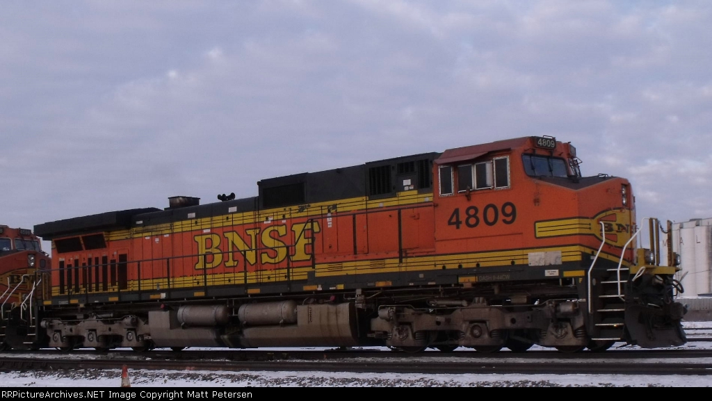 BNSF 4809